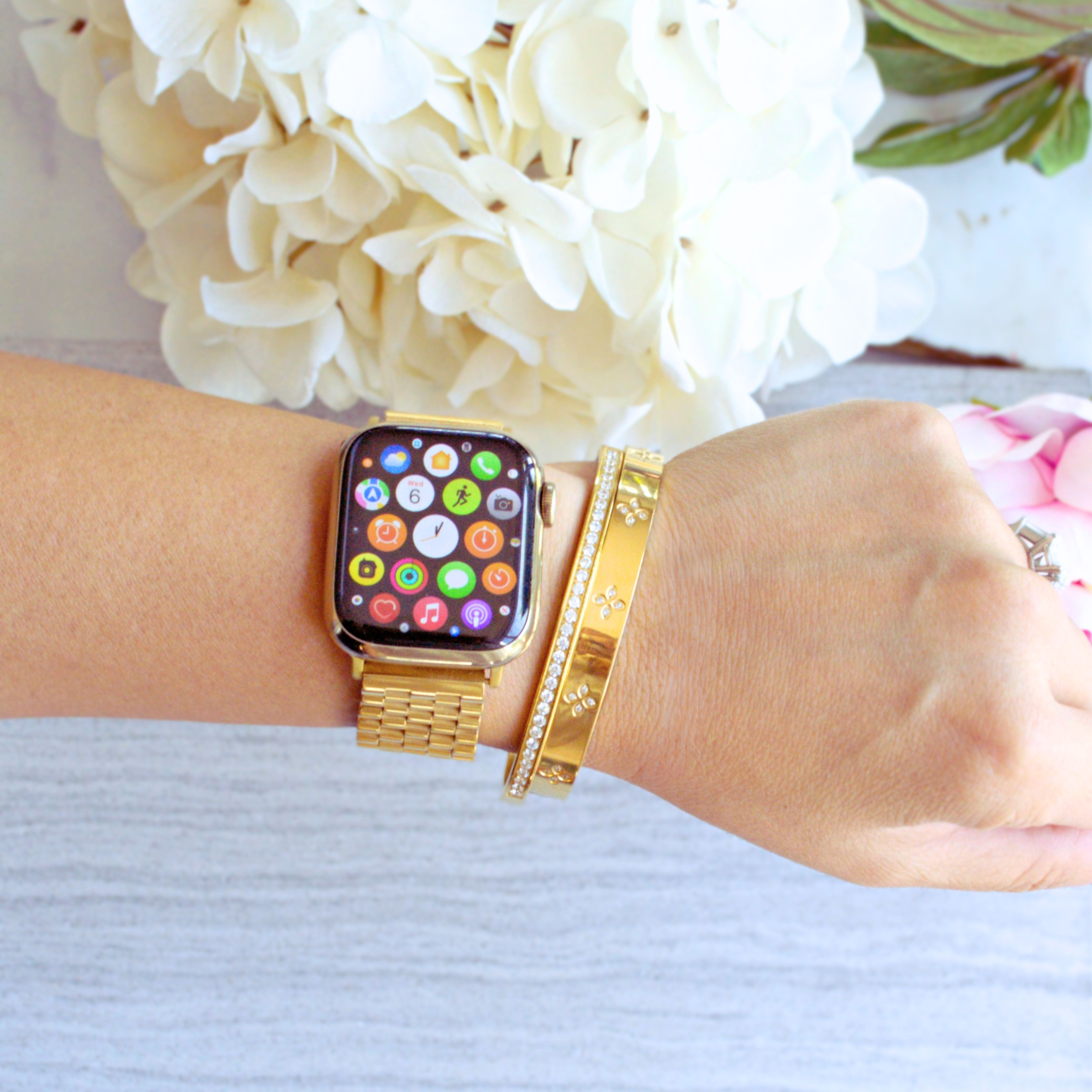 Gold Apple Watch Bands – Goldenerre